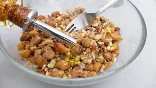 Easy Maltese Bigilla Broad Bean Dip | Simple. Tasty. Good.