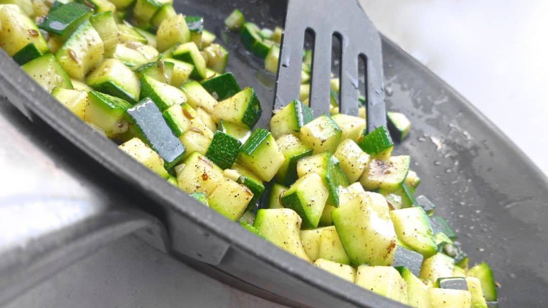 Easy Zucchini Dip with Crunchy Vegetables | Simple. Tasty. Good.