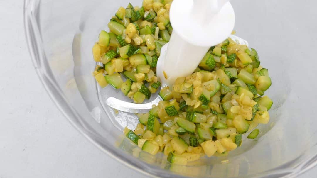Easy Zucchini Dip with Crunchy Vegetables | Simple. Tasty. Good.