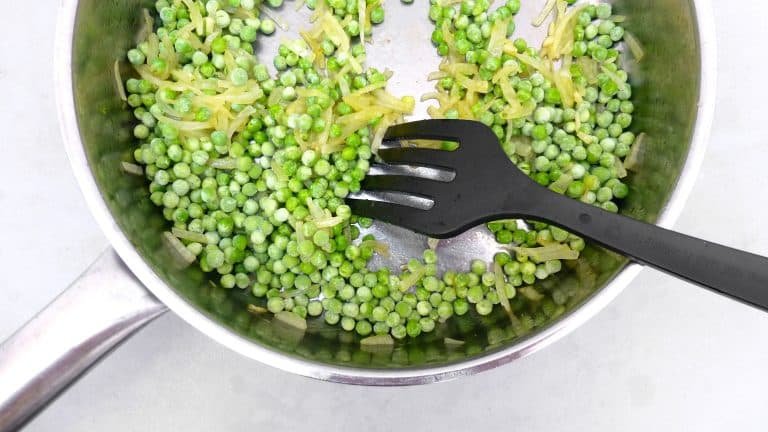 Easy Braised French Peas & Lettuce | Simple. Tasty. Good.